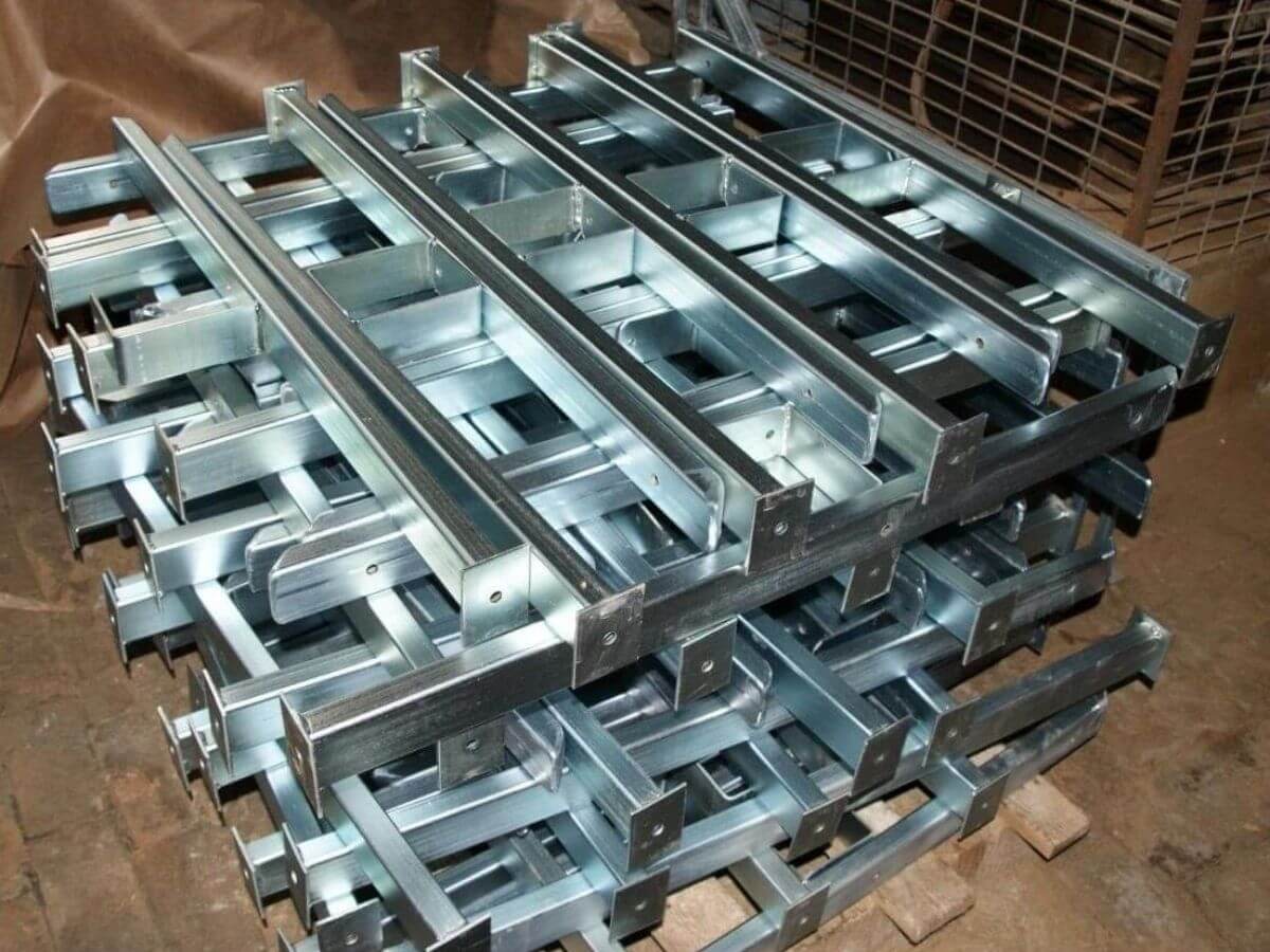 Hot Dip Galvanized Vs Galvanized: What's The Real Difference? | Machmaster