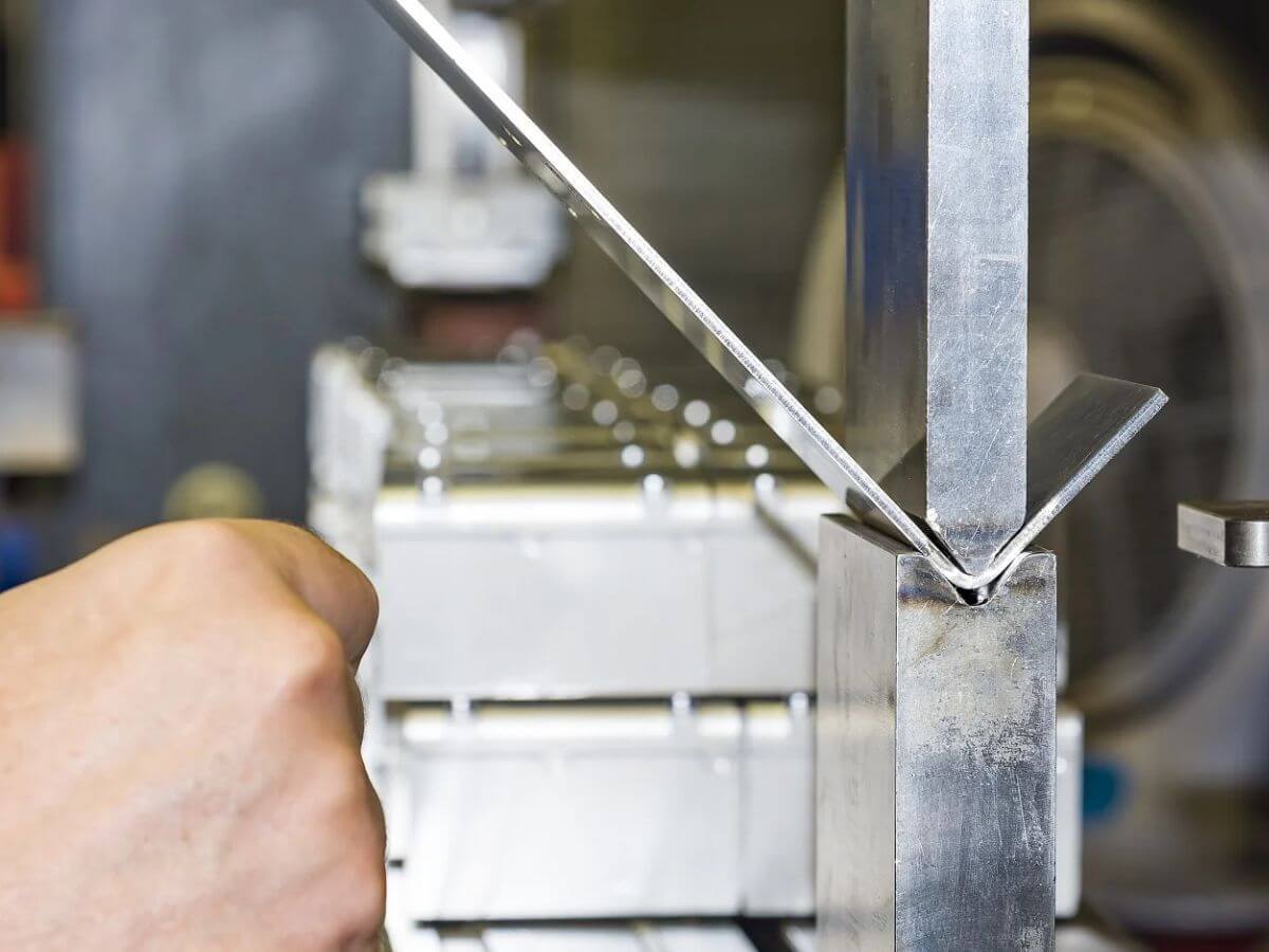 Sheet Metal Bending Process: Key Steps To Know | Machmaster
