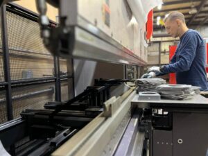Sheet Metal Bending Process: Key Steps To Know | Machmaster