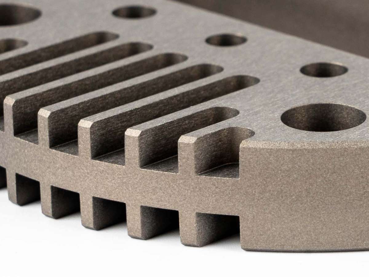 Anodizing Vs Plating: What’s The Difference? | Machmaster