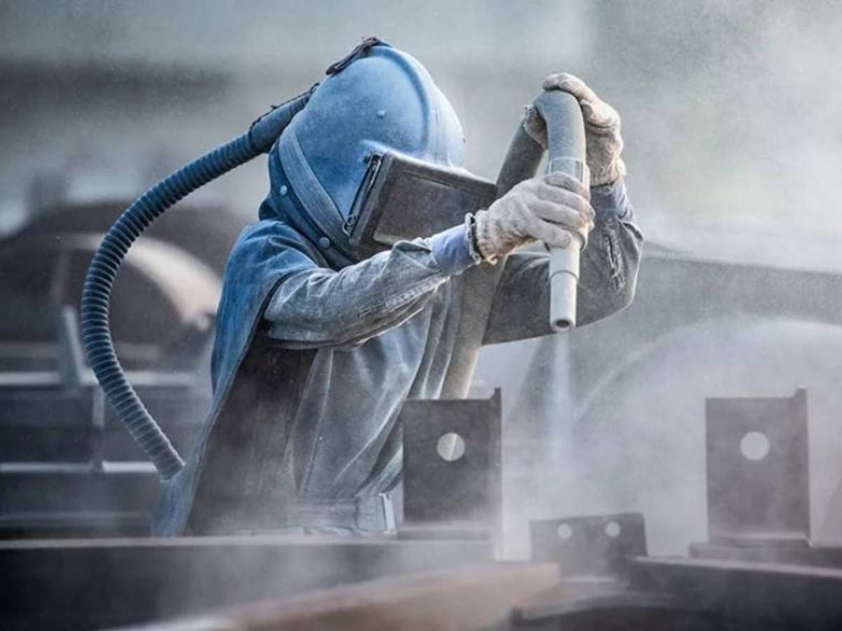 What Is Sandblasting? | Machmaster