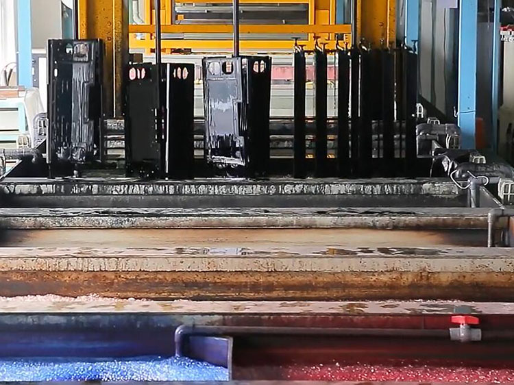 What Is Anodizing? | Machmaster