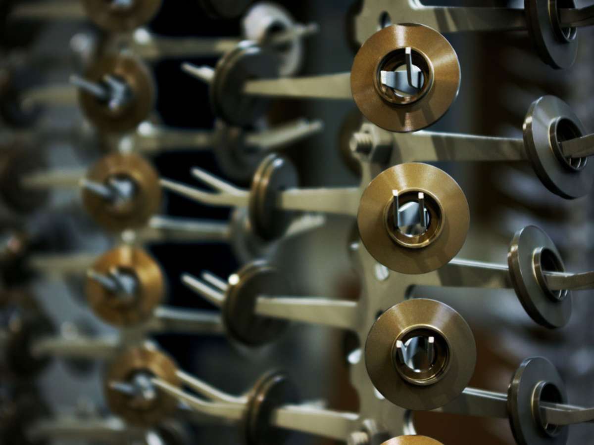 What Is Anodizing? | Machmaster