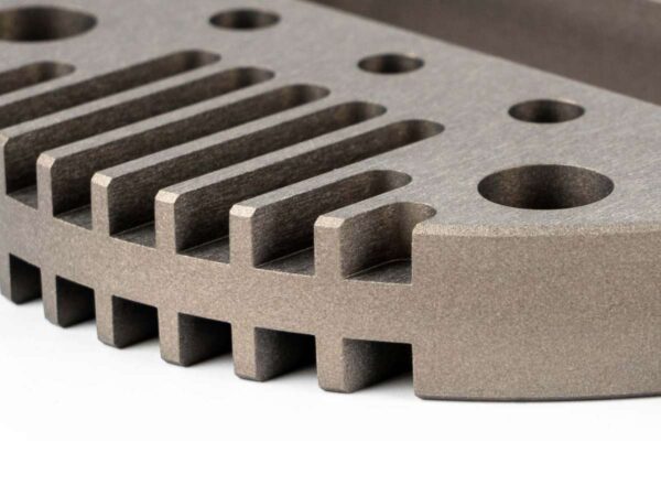 Eloxieren von Aluminium: Schritt-für-Schritt-Prozess | Machmaster