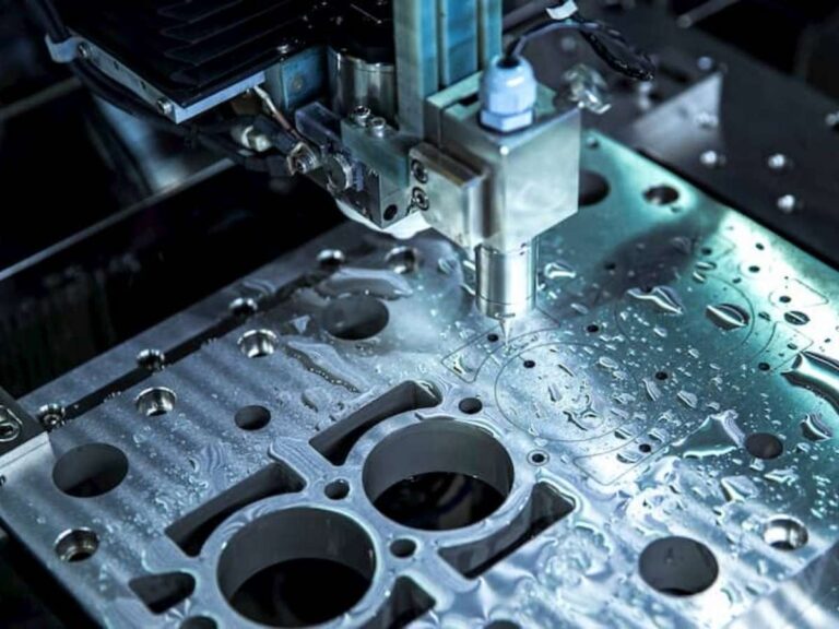 CNC Vs Manual Machining: What's The Difference | Machmaster