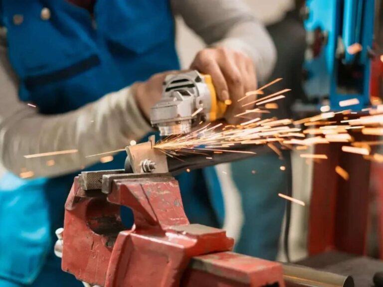 Grinding Vs Milling: What's The Key Difference? | Machmaster