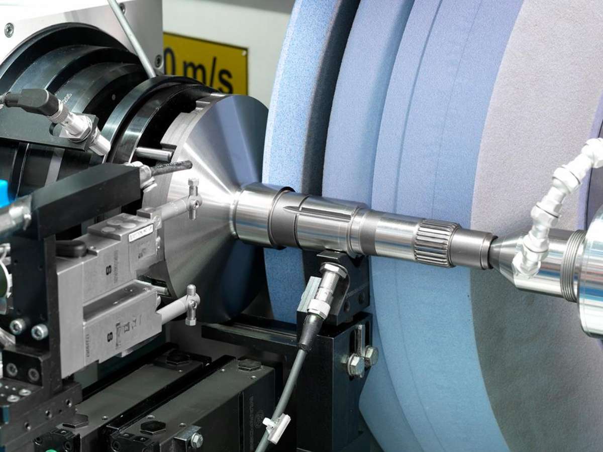 Grinding Vs Milling: What's The Key Difference? | Machmaster