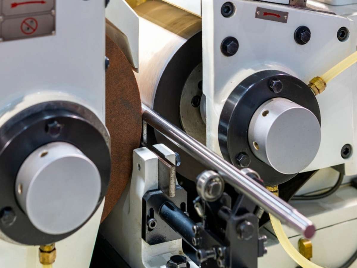 How Does Grinding Work? | Machmaster