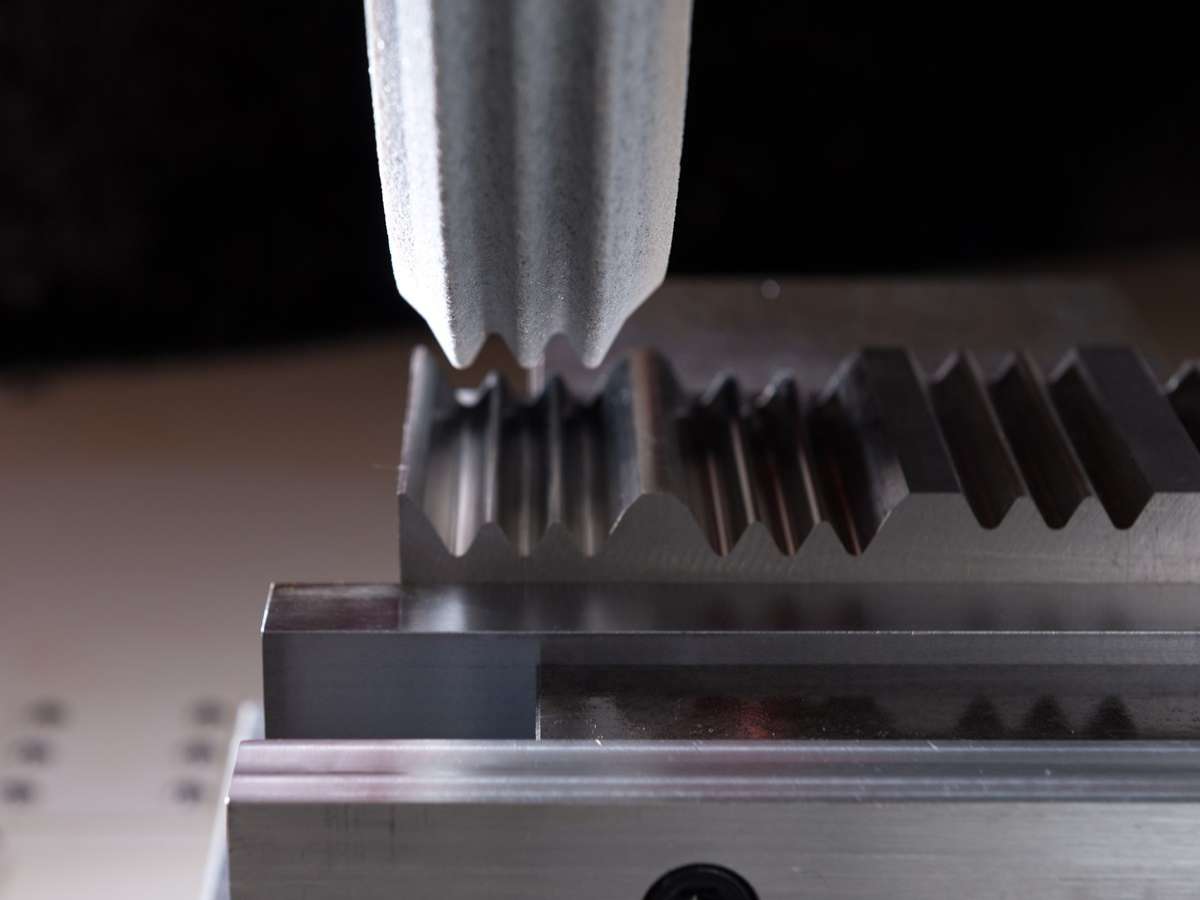 How Does Grinding Work? | Machmaster