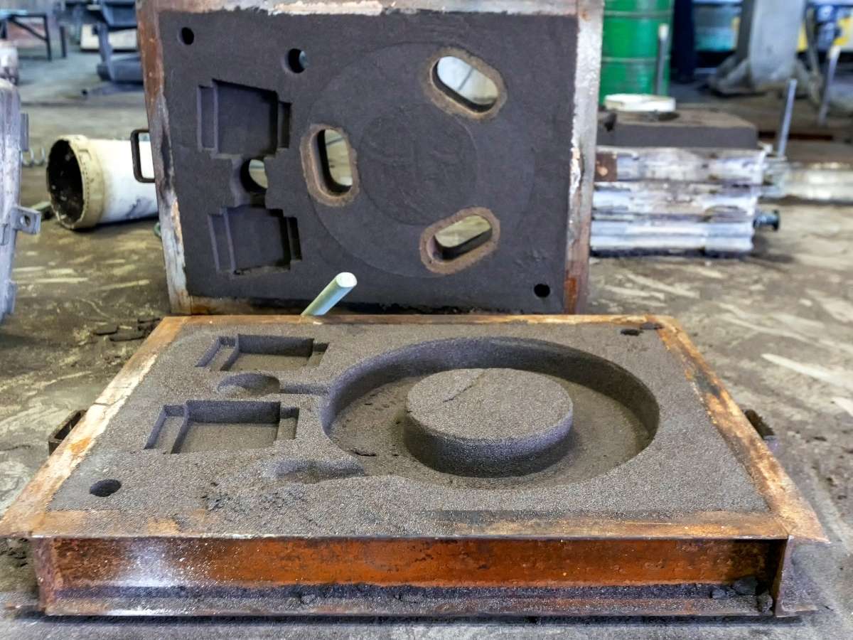 How To Cast Metal? | Machmaster