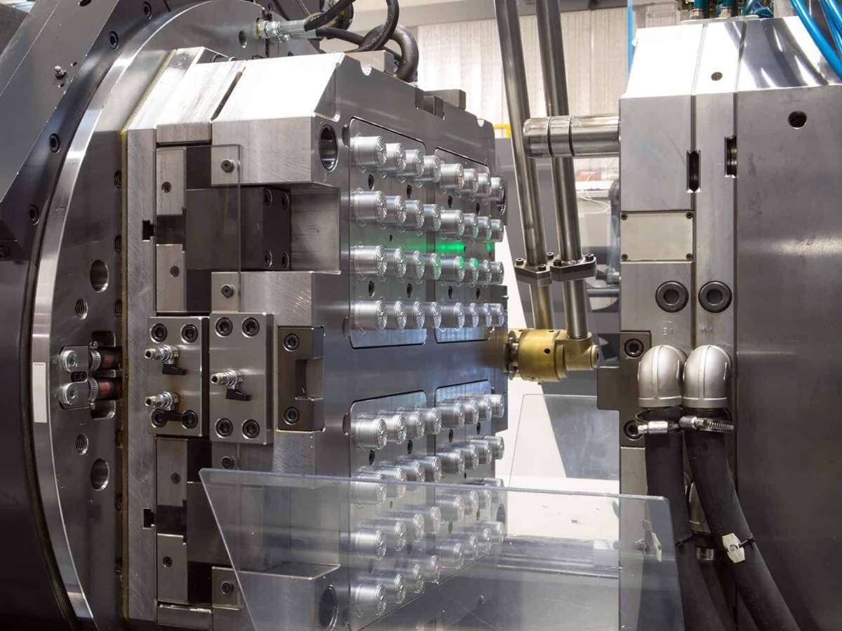 Your Quick Guide To Injection Mold Design | Machmaster