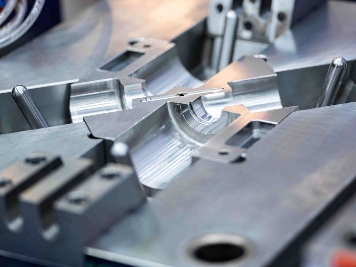 Top 8 Benefits Of Injection Molding | Machmaster