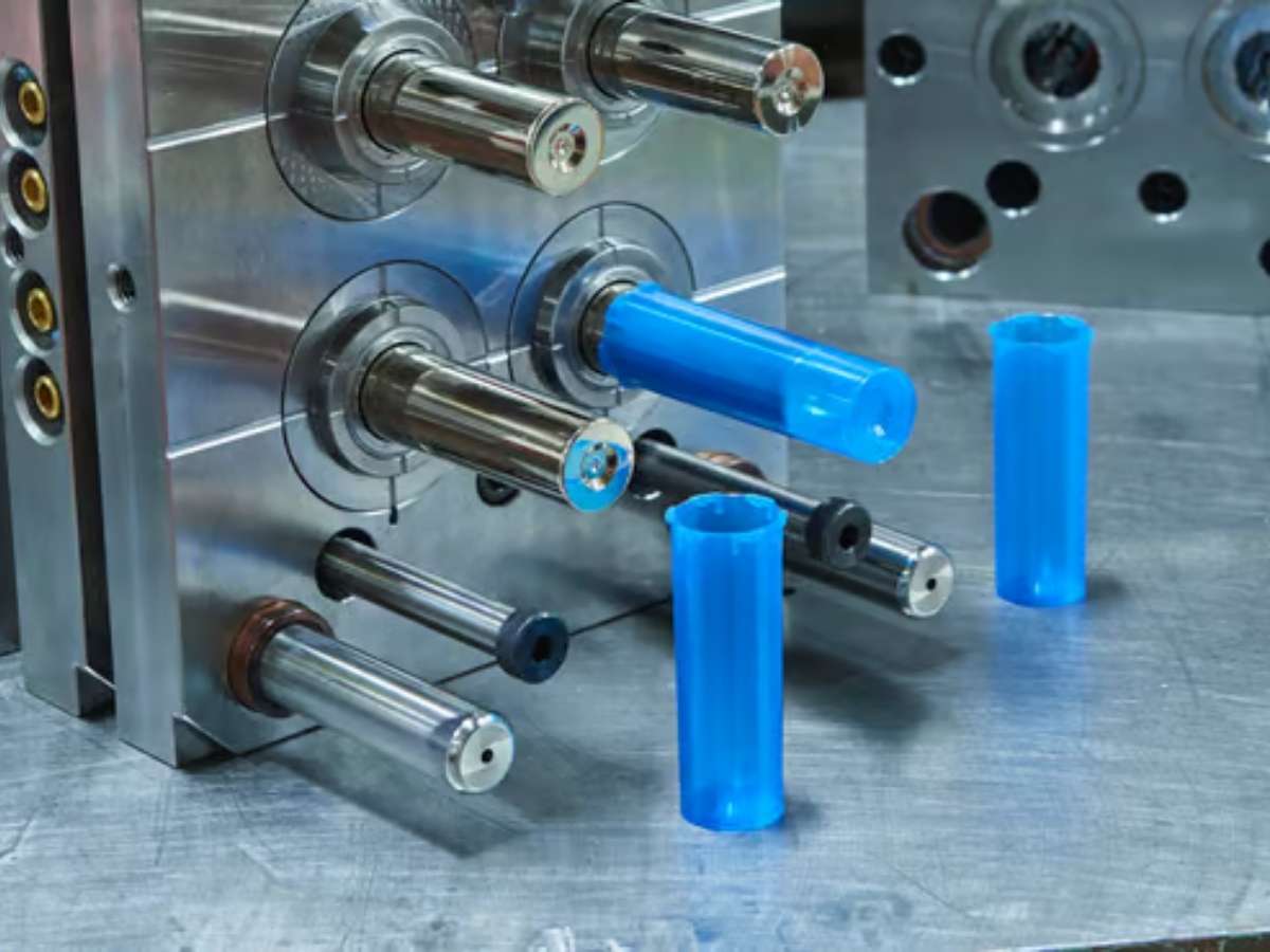 Injection Molding Vs Blow Molding: What’s The Difference? | Machmaster