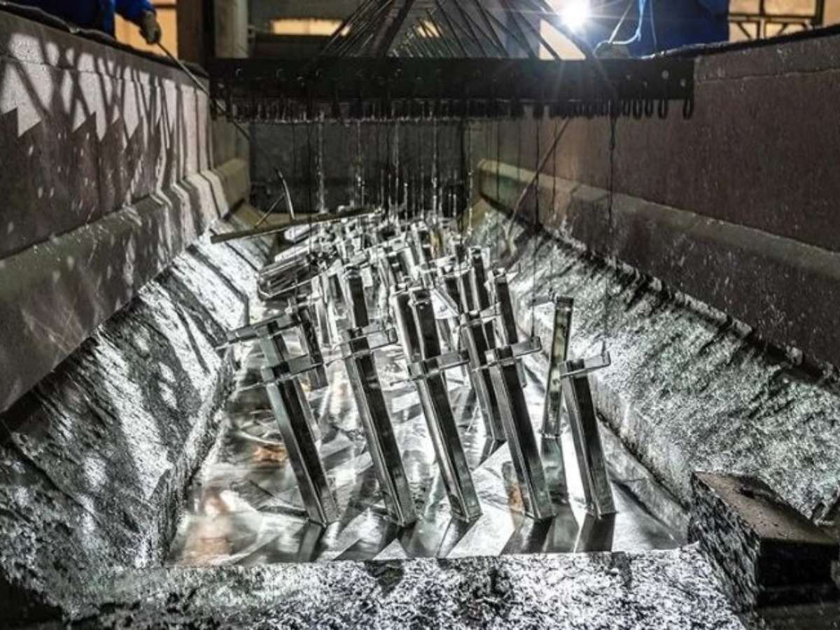 Common Metal Finish Types & Their Uses | Machmaster