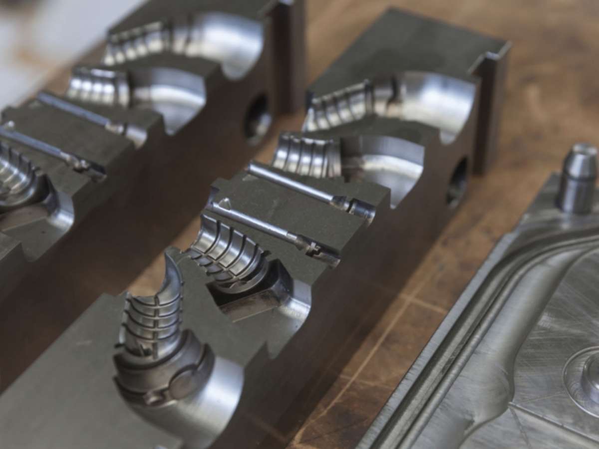 Rubber Injection Molding Process: Step By Step Guide | Machmaster